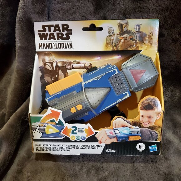 Hasbro | Toys | Star Wars The Mandalorian Dual Attack Gauntlet Lights ...
